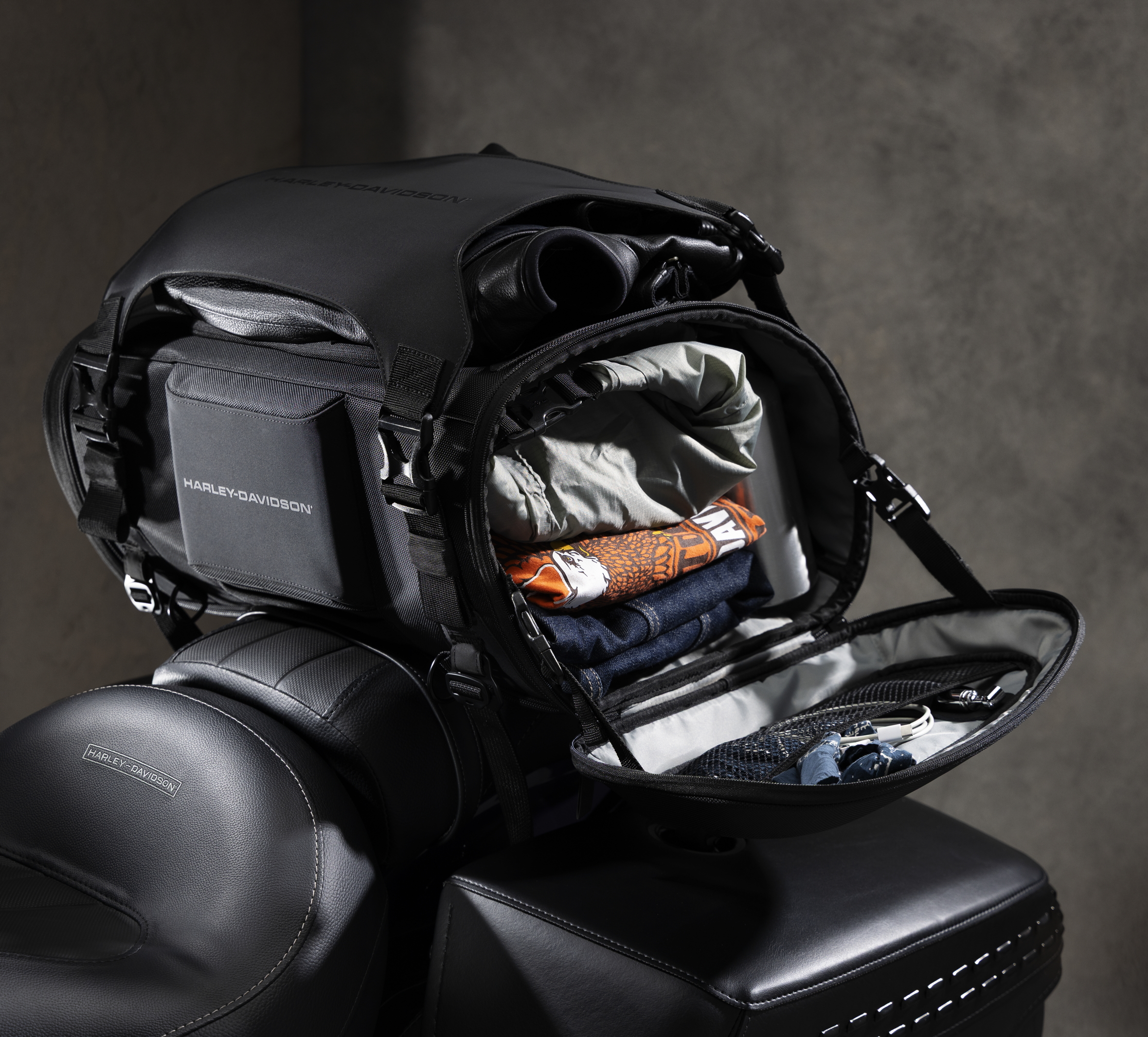 Overwatch Weekender Tail Bag | Harley-Davidson CA