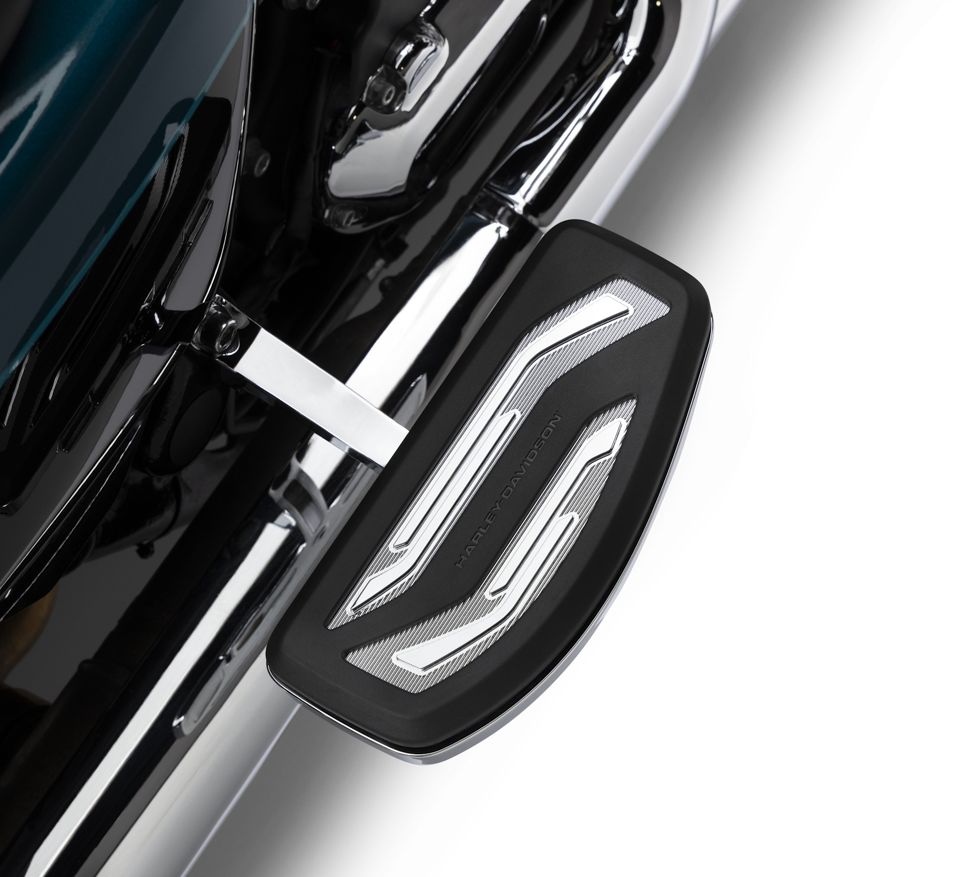 Carbide Passenger Footboards | Harley-Davidson USA