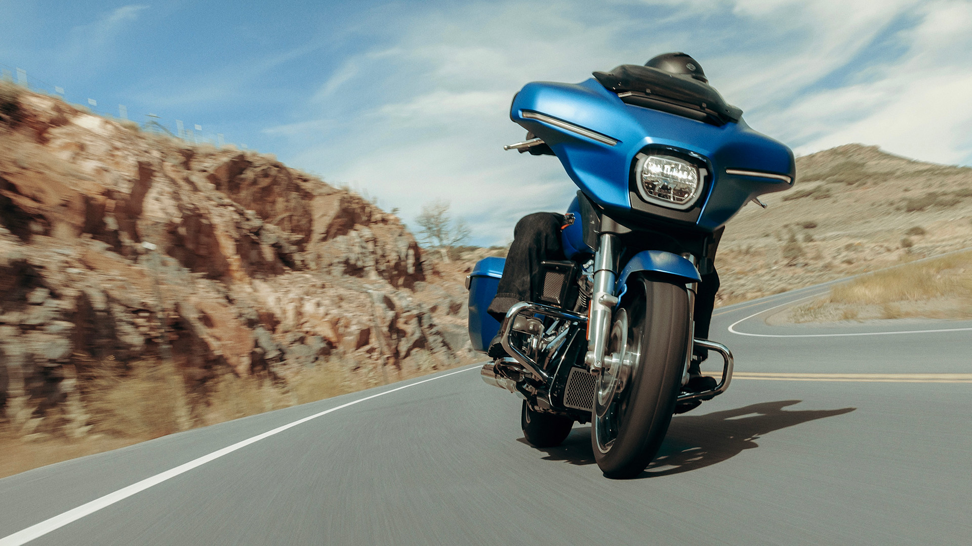 Unleash The Thunder A Deep Dive Into The Harley Davidson Electra Glide Enginefeed