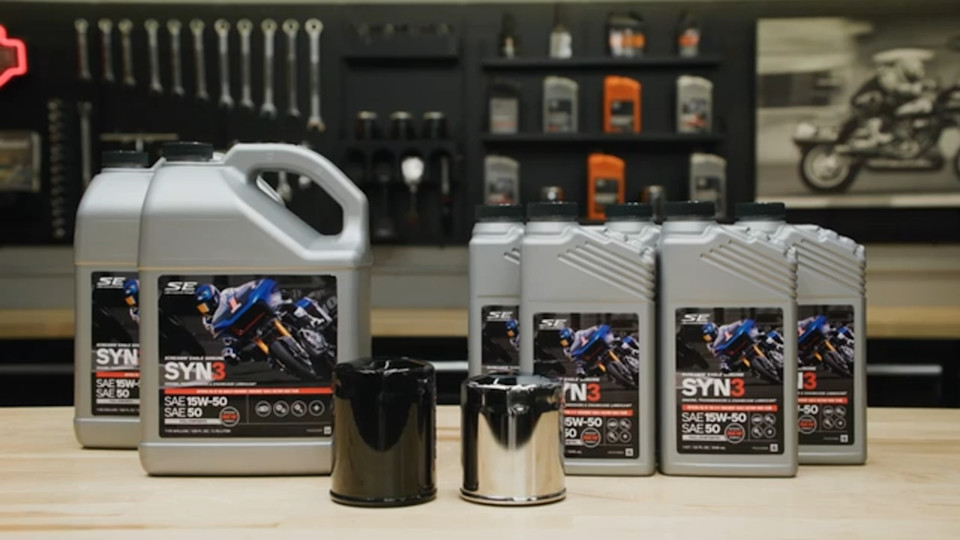 Motorcycle Oil Change Kits | Harley-Davidson USA