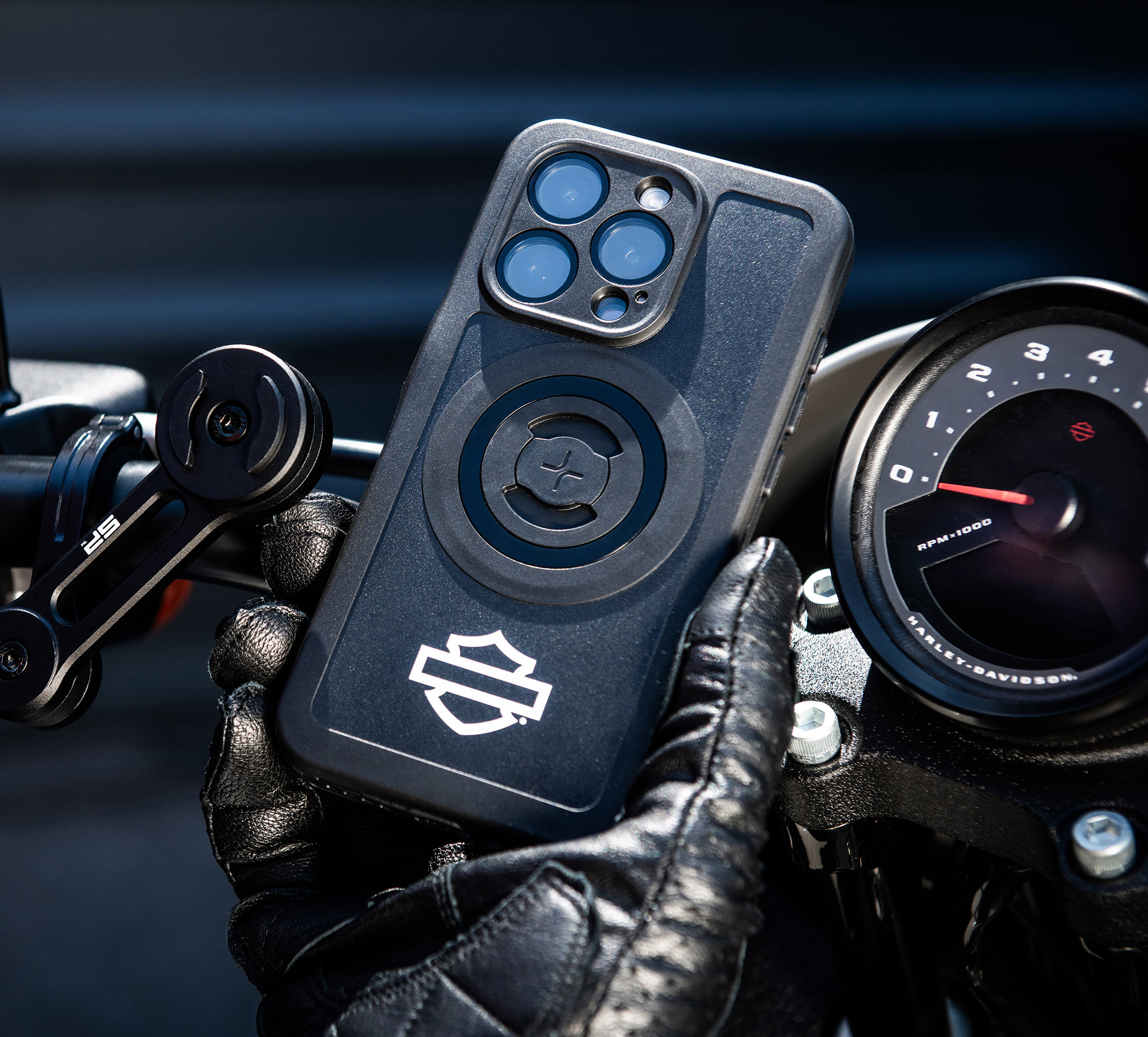 H-D Phone Case Xtreme - Bar & Shield - iPhone 17 Pro | Harley-Davidson CA