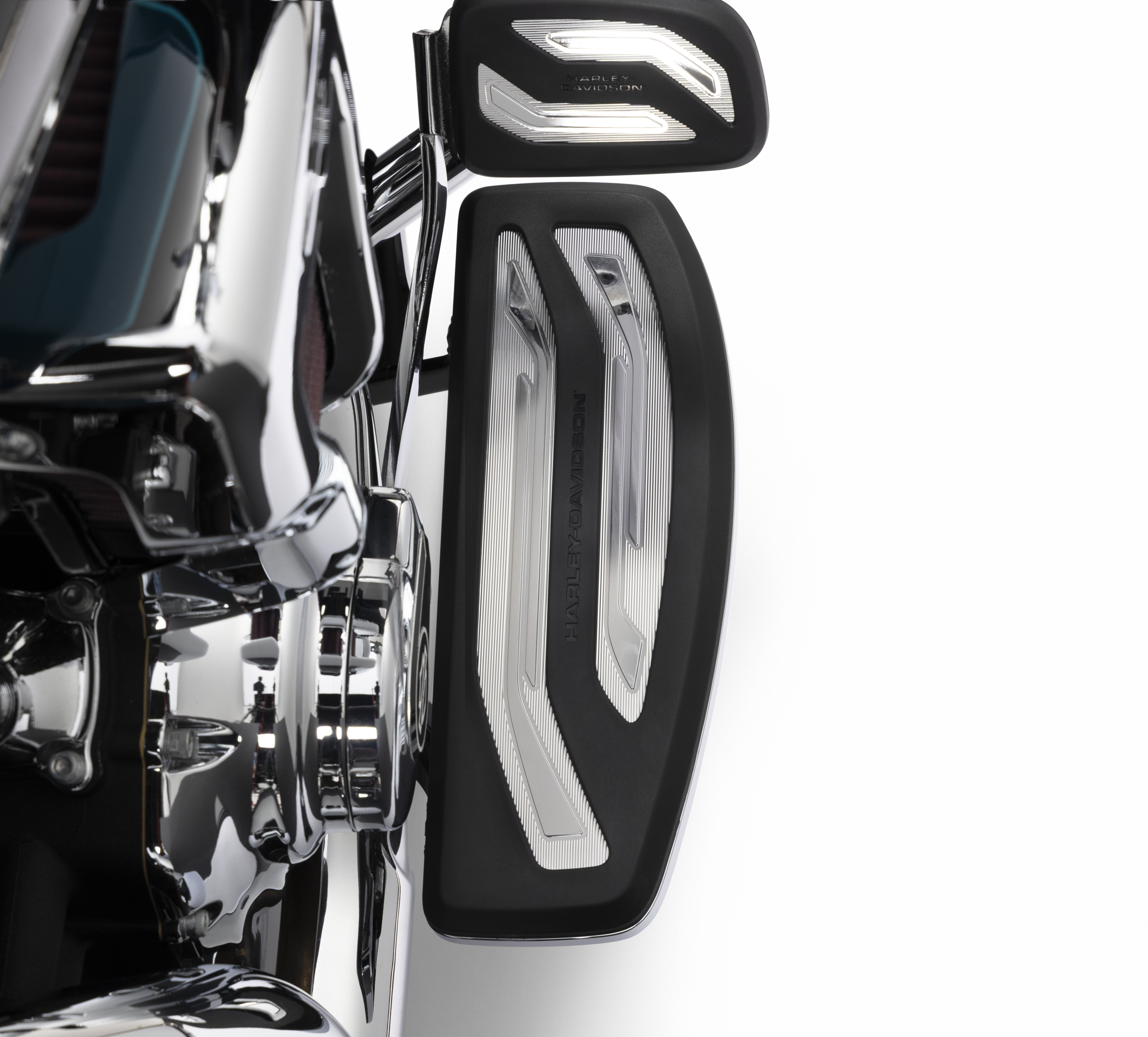 Carbide Rider Footboards | Harley-Davidson Europe