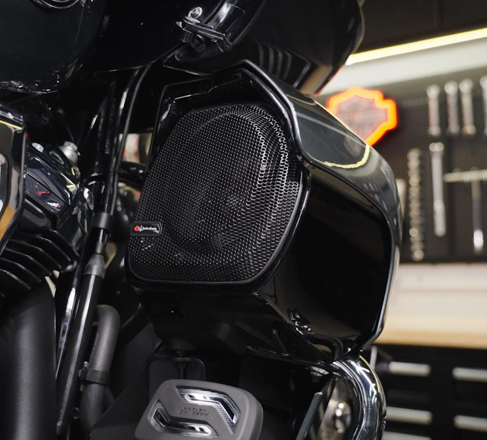 Harley-Davidson Audio Powered By Rockford Fosgate - Fairing Lower ...